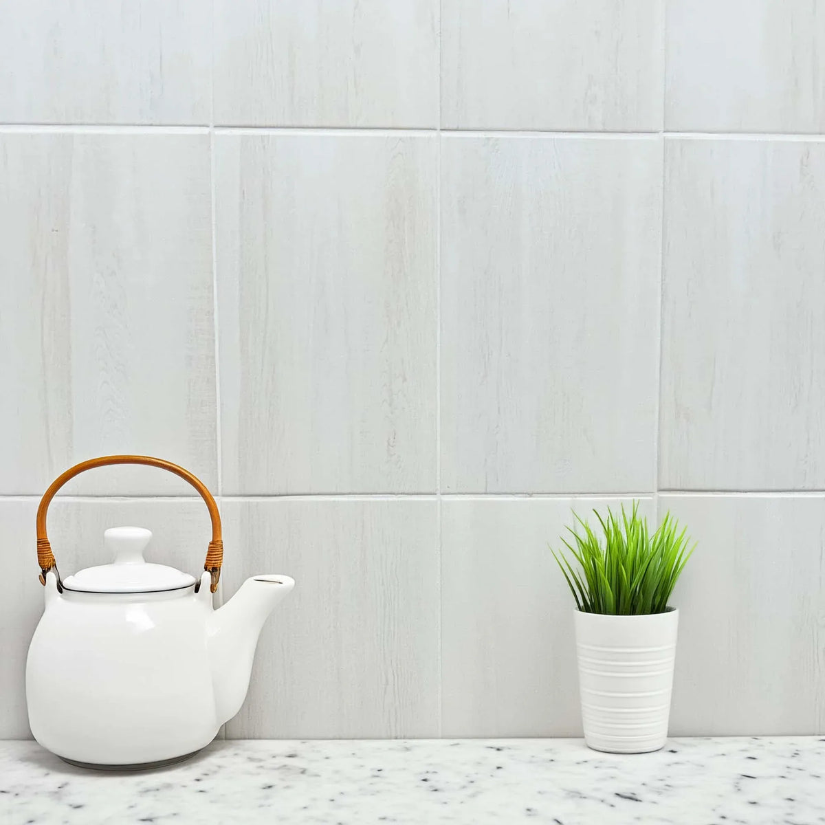 Silver Birch White Matt Ceramic Wall Tile - 400 x 250mm — Yakhani.com